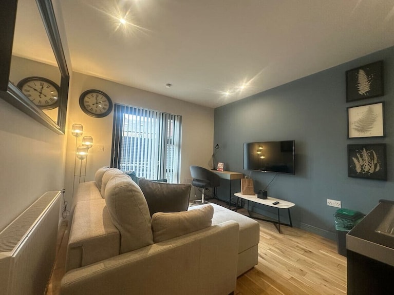 1bd Apt W/pvt Terrace - Castell Coch