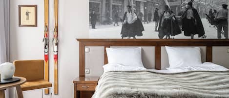 Suite-Estúdio Deluxe | 2 quartos, quartos insonorizados, ferro/tábua de engomar, Wi-fi grátis