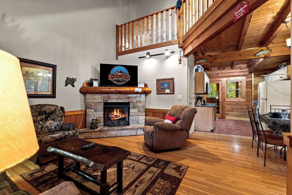 Free Dollywood Tix+more ! Fun Family Getaway, Great Location, Indoor Heated Pool - Pigeon Forge, TN