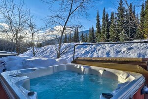 Condo, 3 quartos | Hidromassagem externa