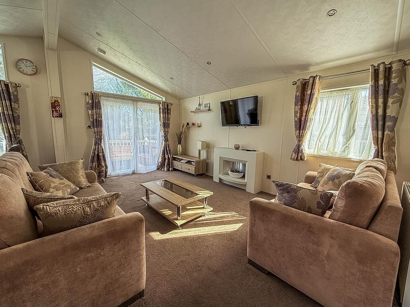 Luxury 6 Berth Lodge With Wifi At Broadland Sands In Suffolk Ref 20011cv - Great Yarmouth