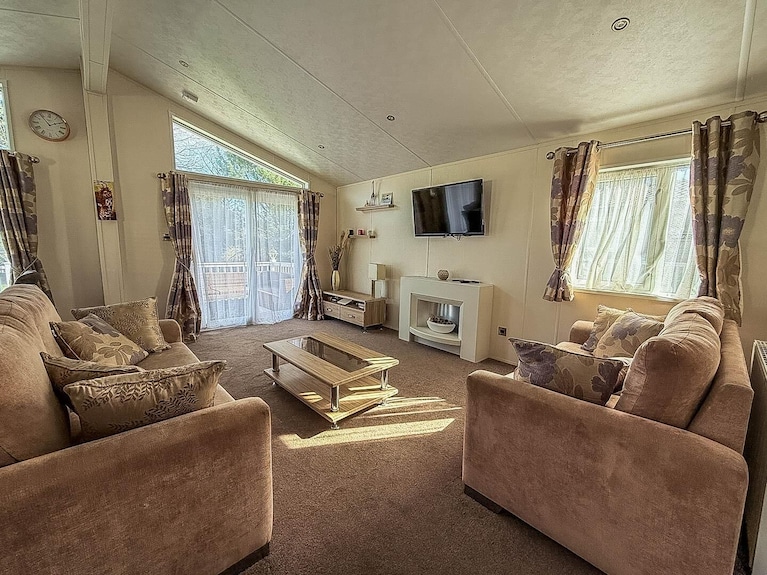 Luxury 6 Berth Lodge With Wifi At Broadland Sands In Suffolk Ref 20011cv - Great Yarmouth