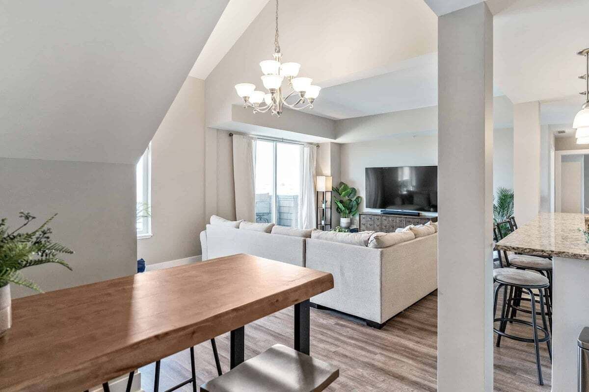 Spacious 3 Br 2 Bath Loft Condo In Grand Landing - Grand Haven, MI