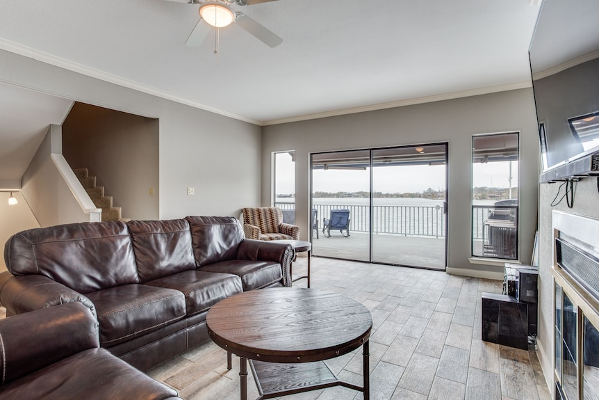 Moonshine Cove - Marble Falls, TX