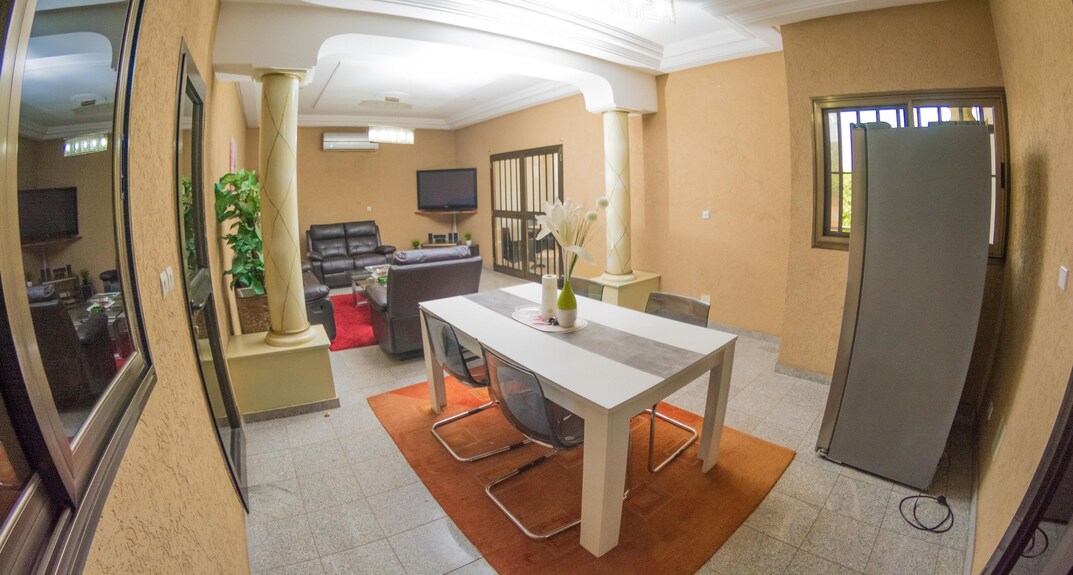 Appartement 2ch Salon Meublées Climatisées - Lomé