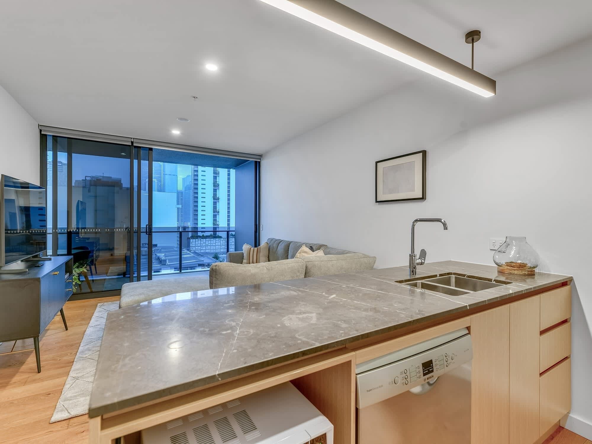 City View 2br Apt With Rooftop Spa - Brisbane