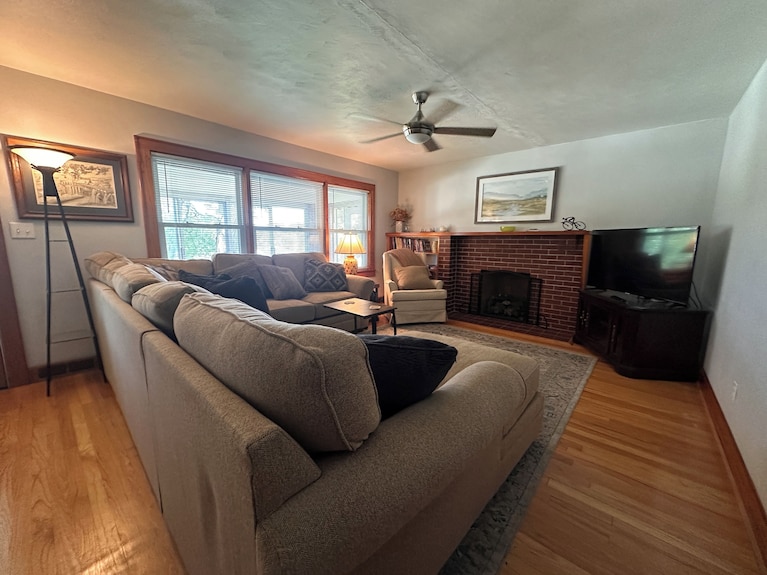 Centrally Located Mid Century Traditional Home - オーエンズボロ, KY