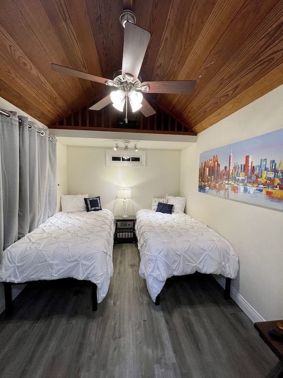 ⭐Luxurious Stunning Resort Like House In Silicon Valley 1gbps 4 Beds/2 Baths⭐ - San Jose, CA