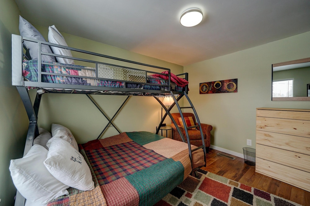 Silver Cloud- Upscale Finishes-minutes To Ski Cooper-pet Friendly! - Temple Israel Museum