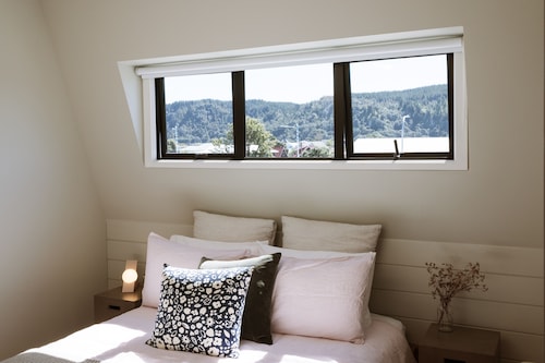 Rooftop Apartment In The Heart Of Whangamata - Whangamatā