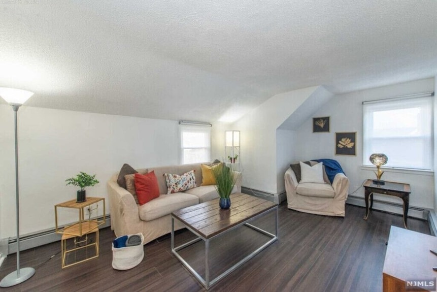 Cozy & Quiet 2 Bed Apt 20 Minutes To Nyc - Westchester County, NY