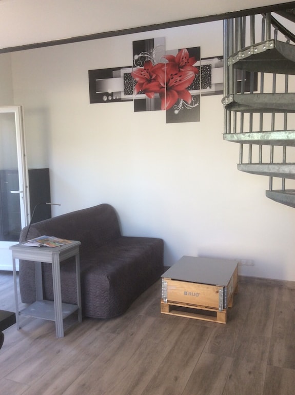 Independent House With 2 Small Terraces 15 Minutes Walk From The Beach - Martigues