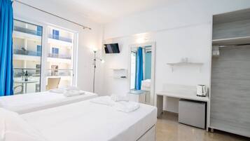 Quarto Básico | Cofre no quarto, secretária, quartos insonorizados, Wi-fi grátis