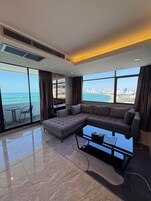 Quarto panorâmico | Vista para praia/oceano