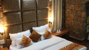 Quarto real | Cortinas blackout, Wi-Fi de cortesia, roupa de cama