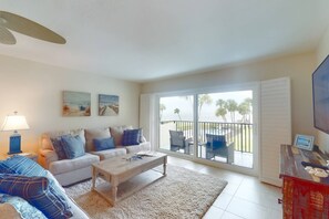 Apartamento em Condomínio Fechado (Sea Village Gulf Views 2nd Floor Cond) | Sala