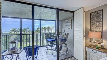 Apartamento em Condomínio Fechado (Serene Casarina) | Exterior