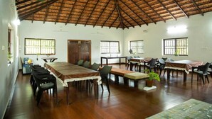 Quarto, 1 quarto, fumadores, varanda | Restaurantes