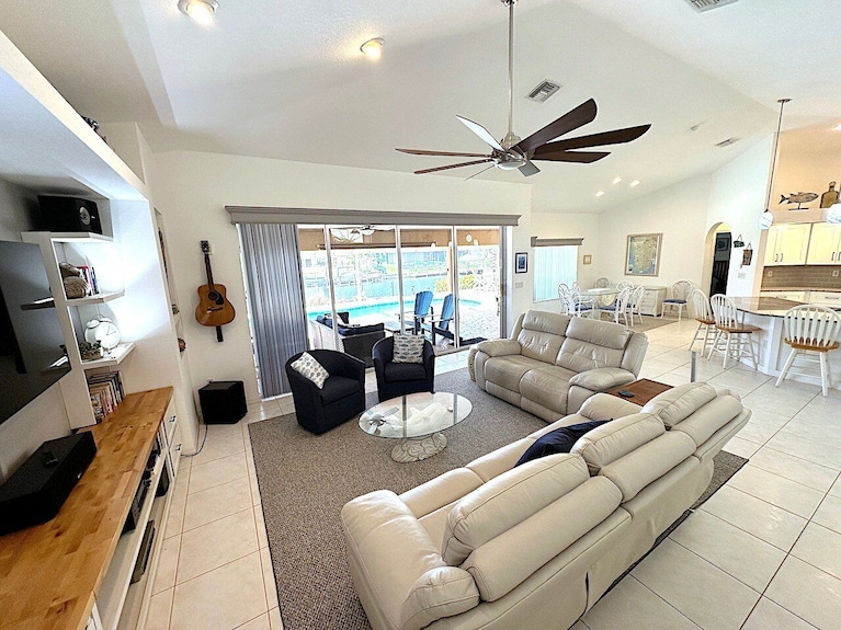 Villa Fish & Sips 1023 - Cape Coral 3b/2ba Luxury Home W/electric Heated Pool, Gulf Access Canal - Sanibel, FL