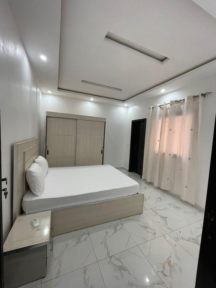 Ngor-almadies- Stunning 3 Bedrooms,3 Baths Luxury Apt In A Quiet And Safe Area - 다카르