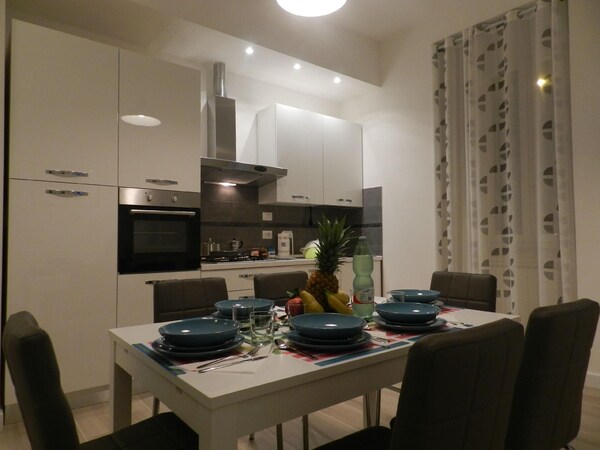 Holiday Apartment Rome For 1 - 6 Persons With 2 Bedrooms - Holiday Apartment In One Or Multi-family - Rome