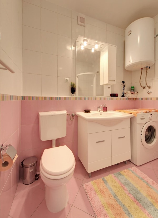 Holiday Apartment Dubrovnik For 1 - 4 Persons With 1 Bedroom - Holiday Apartment - Dubrovnik