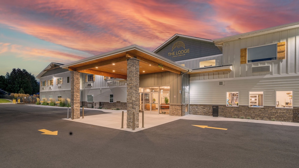 The Lodge Lake Chelan - Chelan, WA