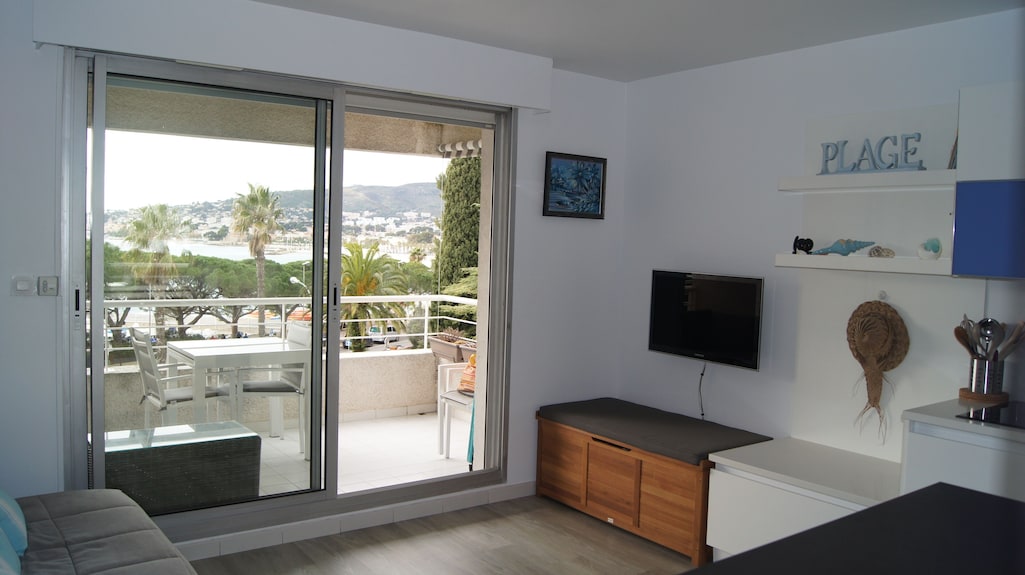 Appartement T2 La Ciotat - Front De Mer - - La Ciotat