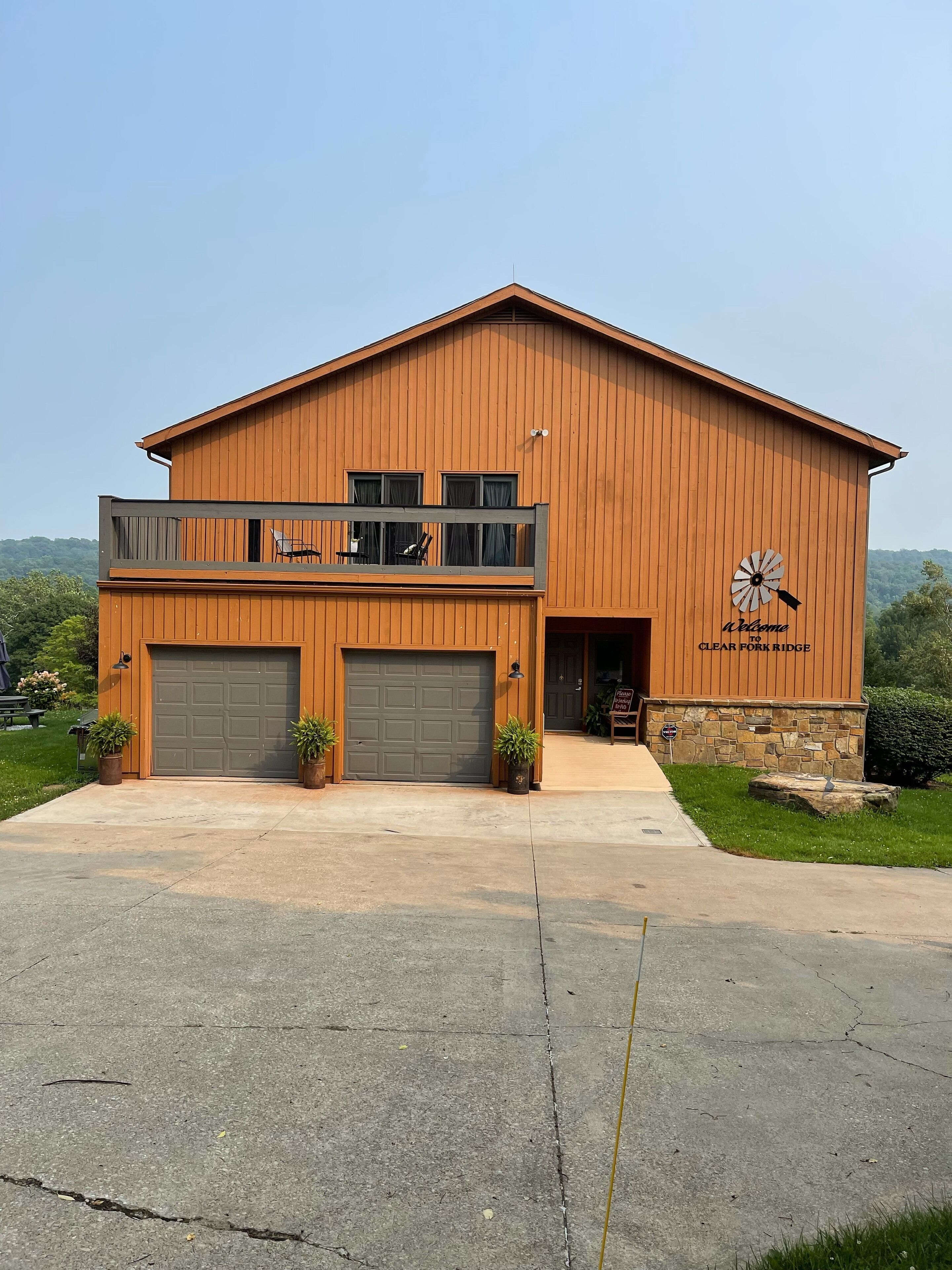 Secluded lodge w/ private pond near Malabar, Pleasant Hill, Snow Trails ...