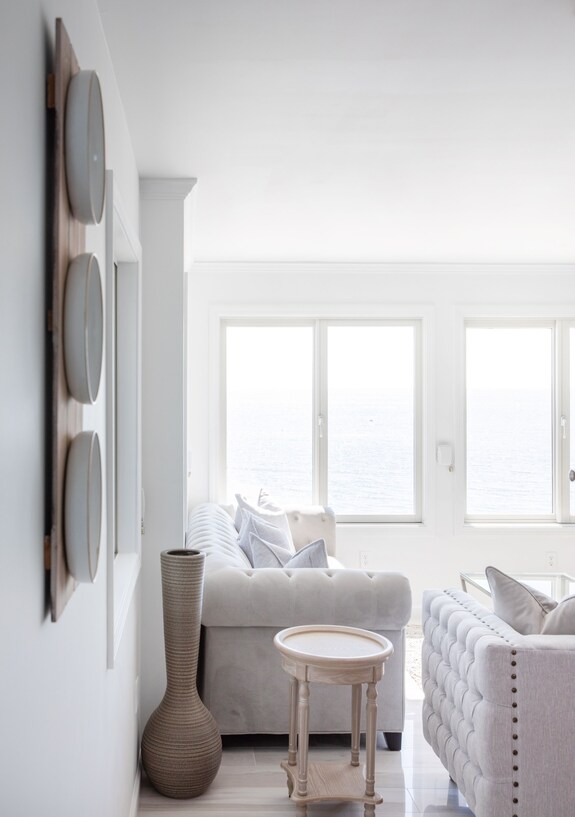 Private Beach: Beachfronts & Balconies @ Niantic W/ 6 Queens - Connecticut