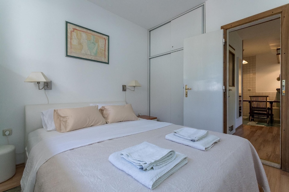 Holiday Apartment Dubrovnik For 1 - 2 Persons With 1 Bedroom - Holiday House - Dubrovnik