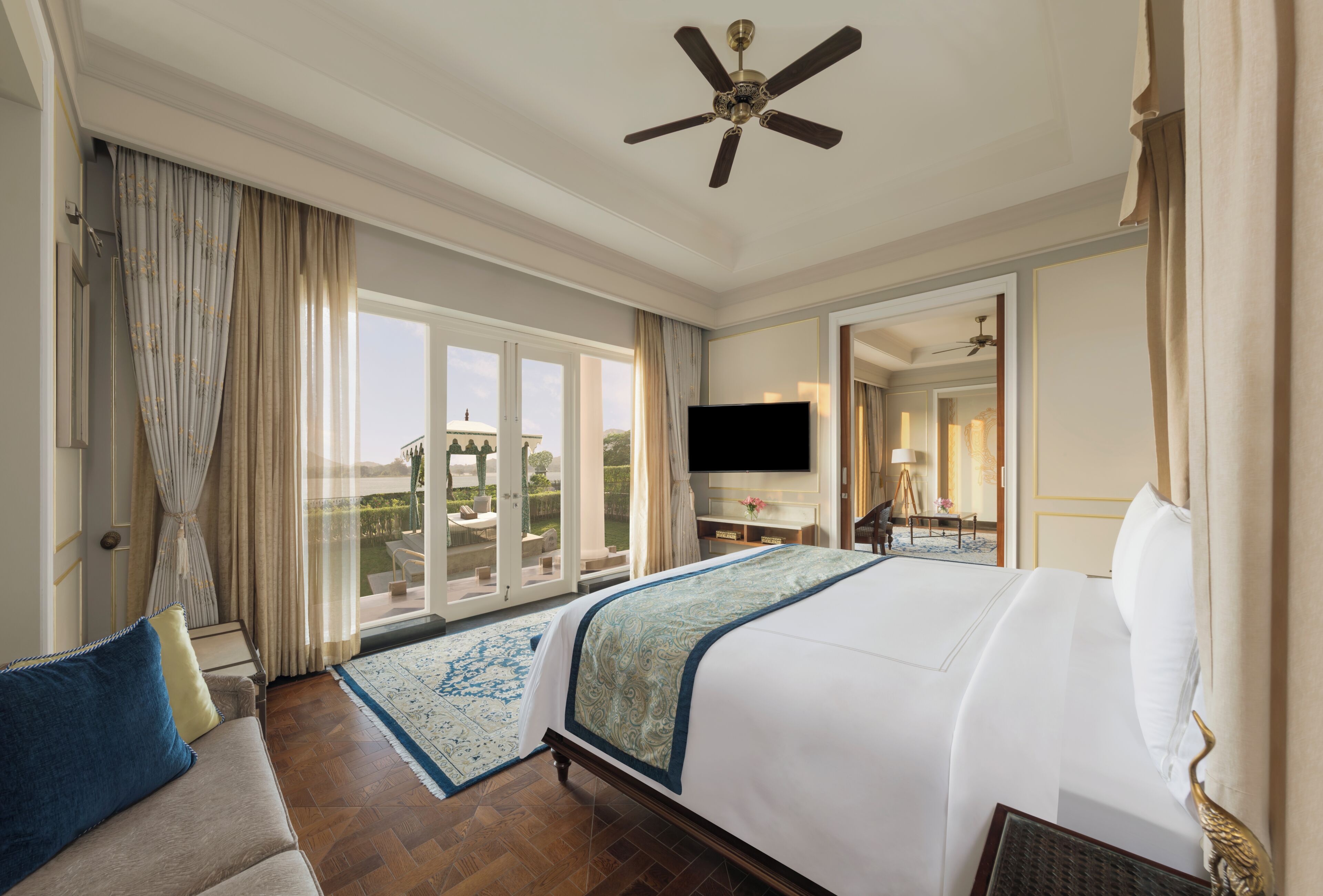 Raffles, Suite Executiva, 1 cama king-size | Lençóis de algodão egípcio, roupa de alta qualidade, minibar 