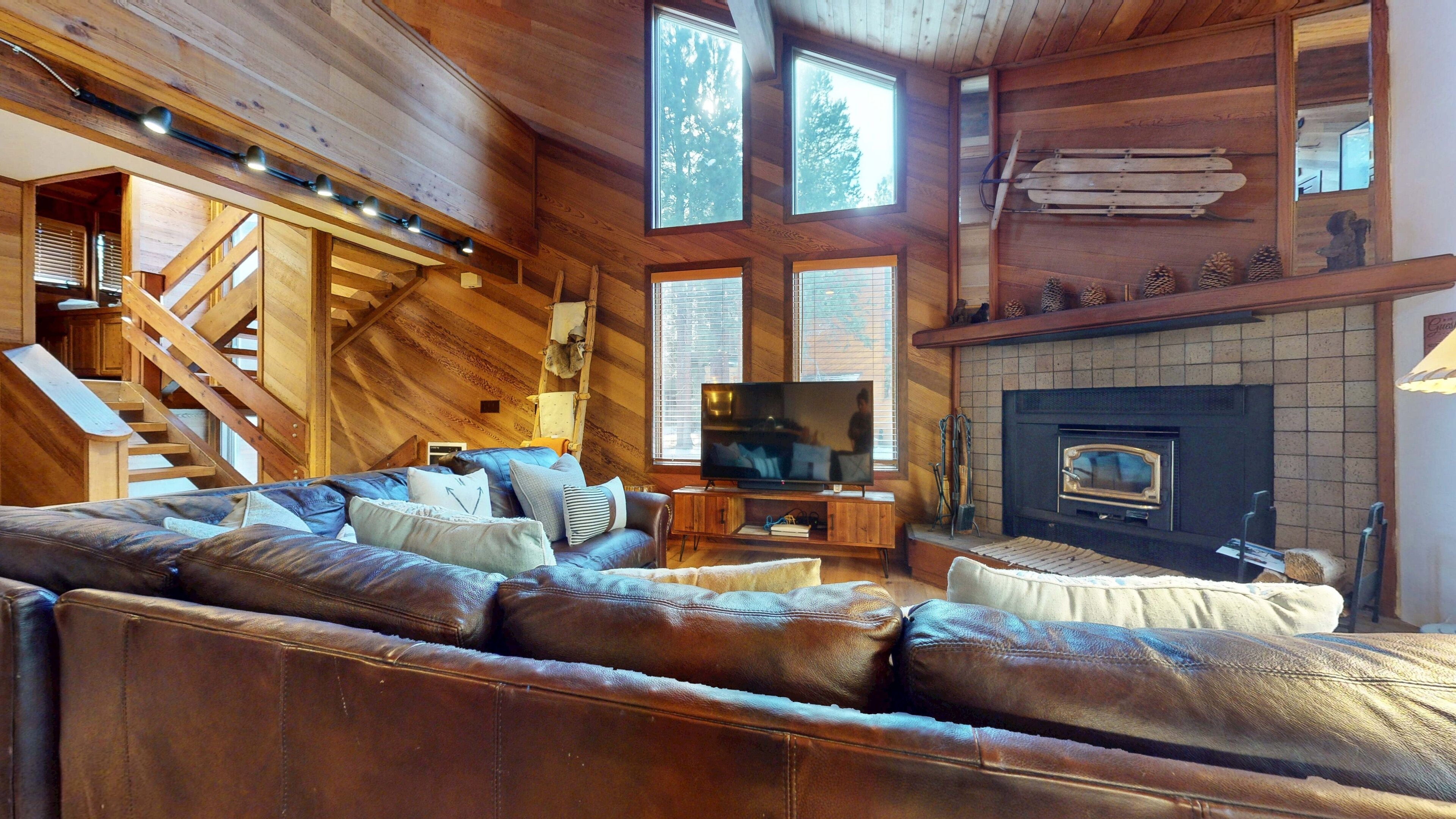 Tennis Village 14 Pet-friendly, Spacious, Comfortable, Great Complex Amenities By Redawning - Mammoth Lakes, CA