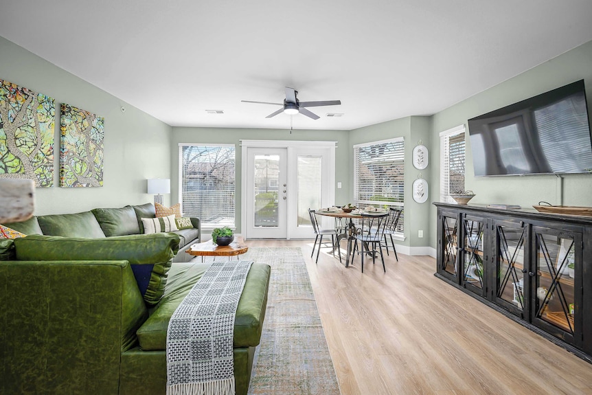 Downtown Stay | Heated Pool | Christmas Special - Texas