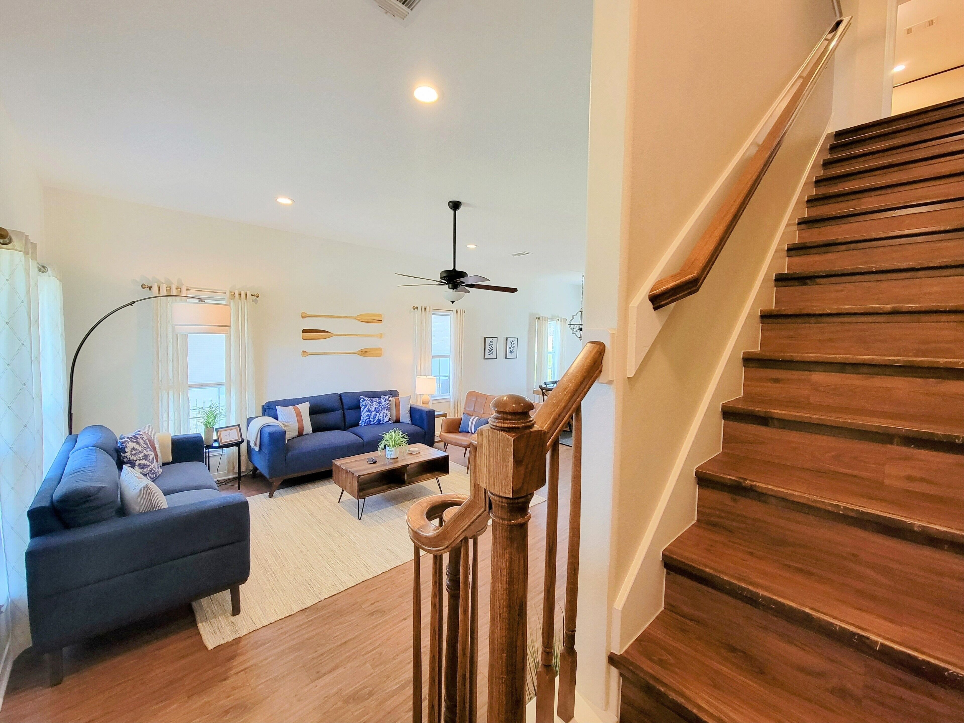 The Bunk Haus - Sleeps 8 Guests + Beautiful New Pool! - Willis, TX