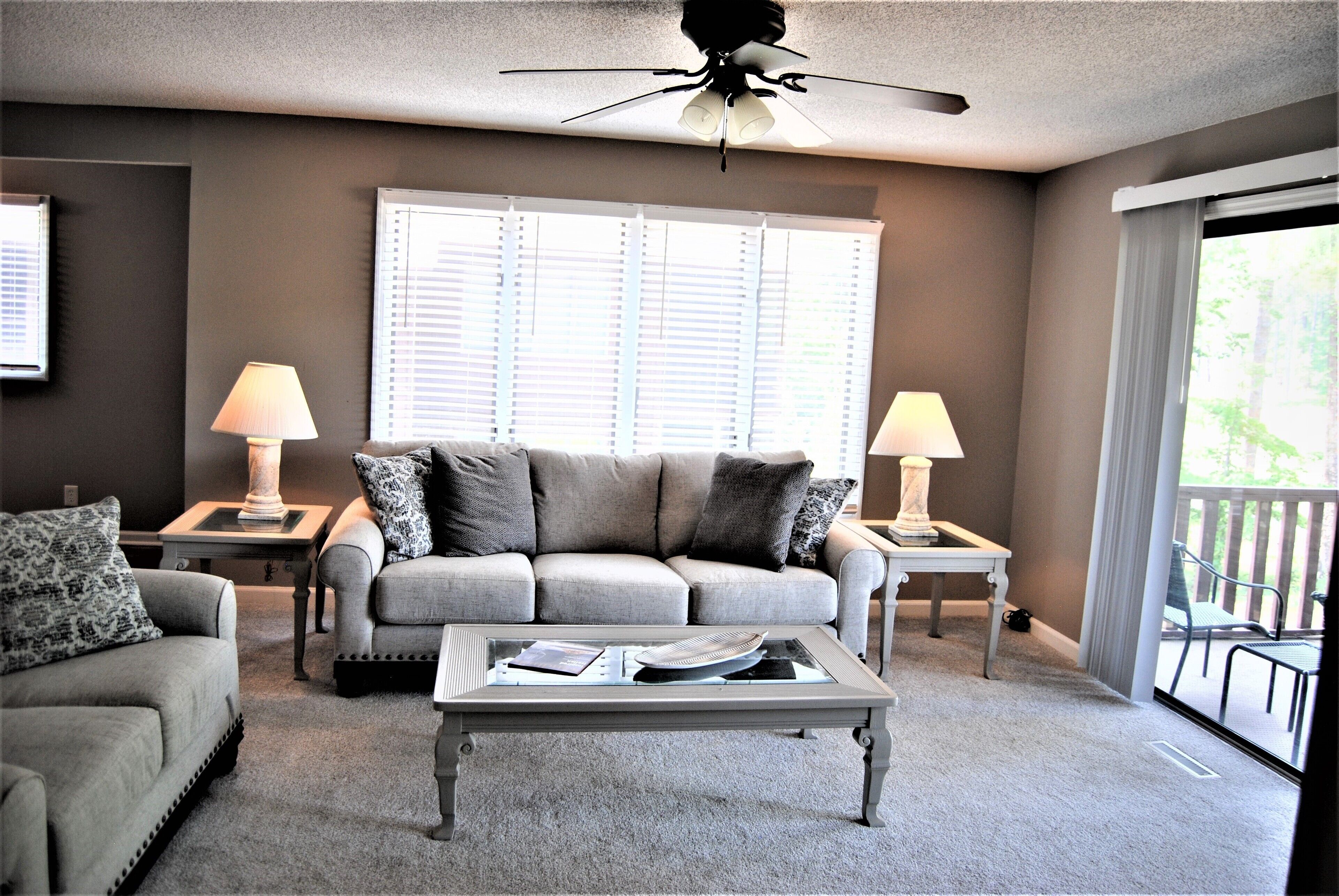 Spacious Golf Front Getaway In The Pines! 2br/2ba-short Commute To Fort Bragg - Whispering Pines, NC