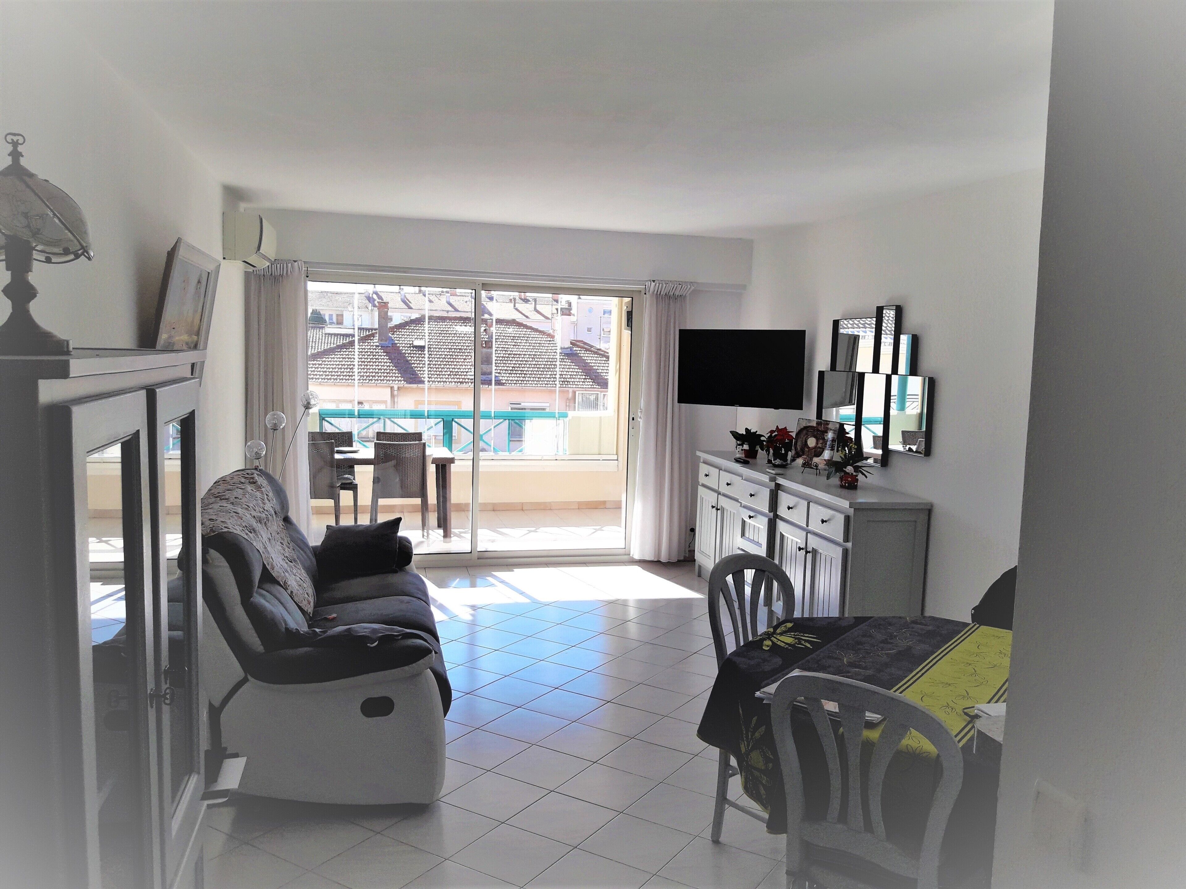 Appartement Pour 2 à 5 Pers - Terrasse - Parking - Plage - Fréjus