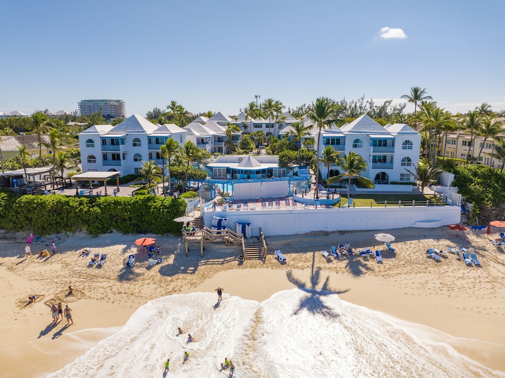 Beach Front Resort On Beautiful Beach Near Atlantis - Nassau