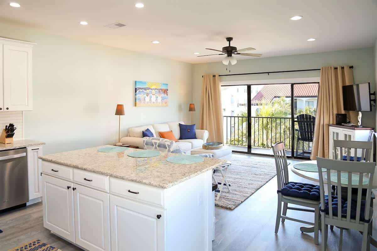 2 The Sea - Private Beach Access - Seaside, FL