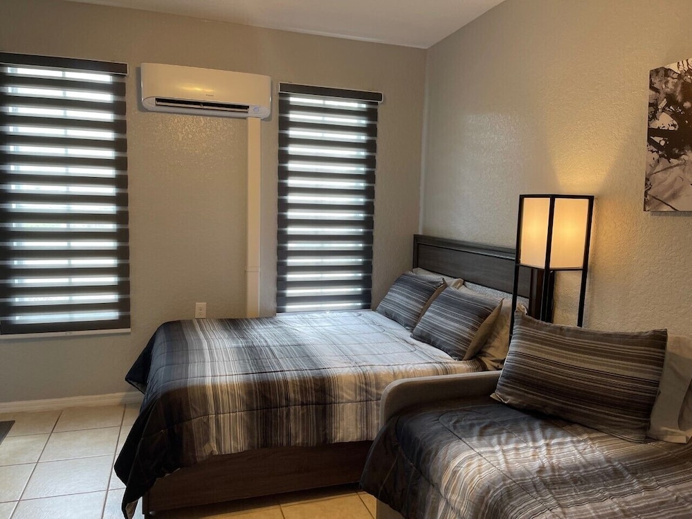 Private Room In Regal Palms Resort, Davenport Fl, Sleeps 4 - Florida