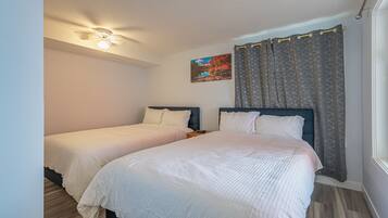 Apartamento superluxo | 1 quarto, individualmente mobiliados, escrivaninha, cortinas blackout