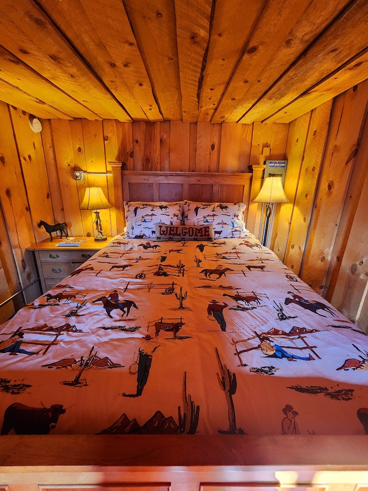 The Cowboy Cabin At The Paria River Ranch - Utah