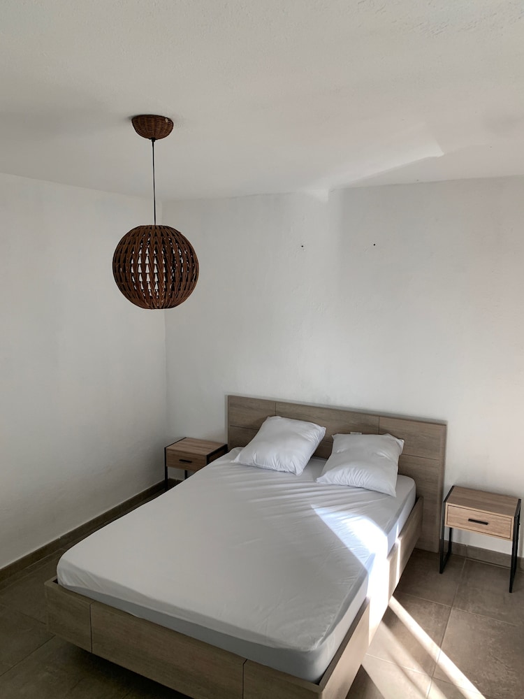 Bas De Villa à 5 Min De La Mer Avec Terrasse De 100m2 - La Seyne-sur-Mer