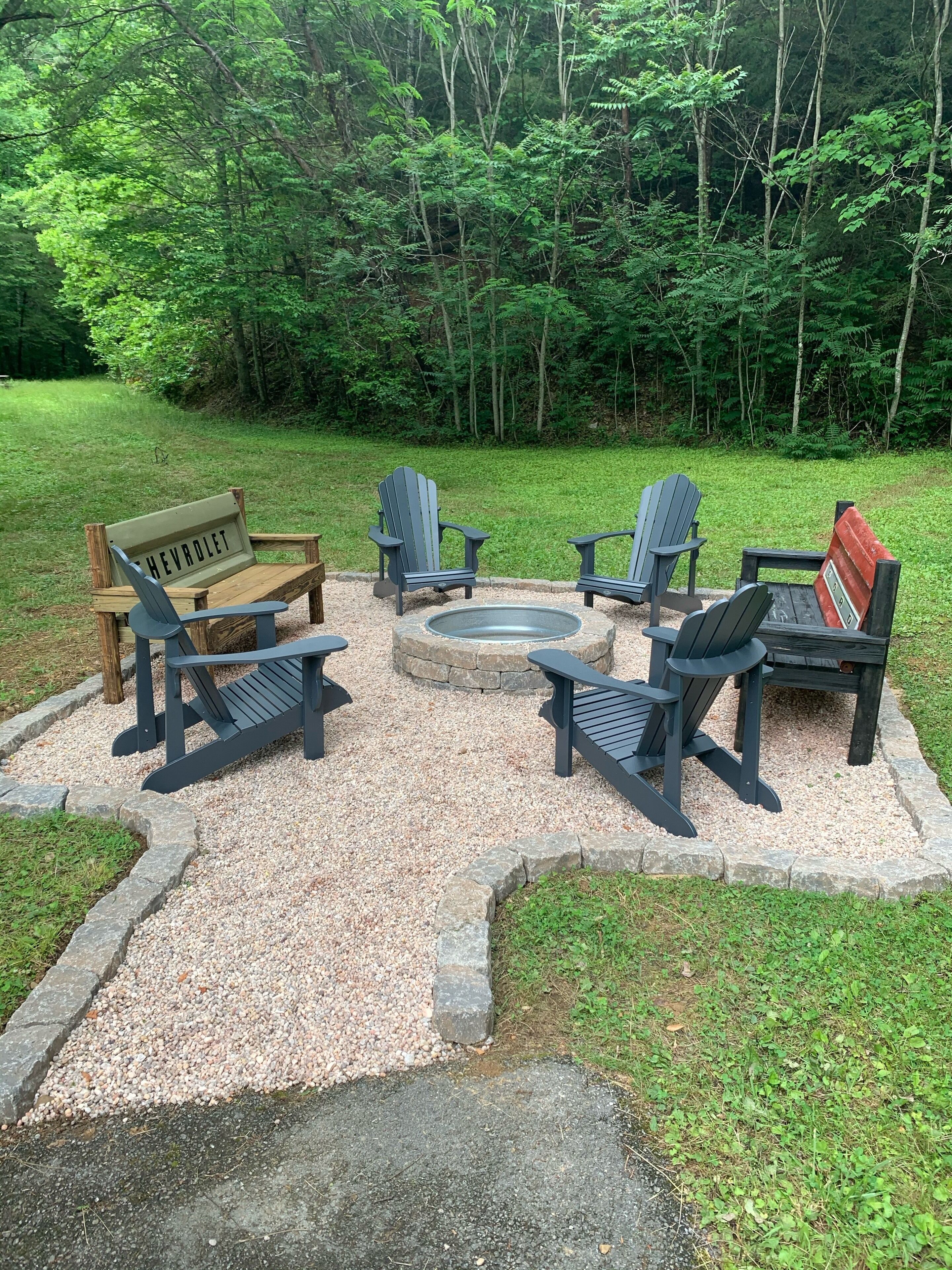 Beautiful Amazing Setting, Fire Pit & Pool Table, Large Wrap Around ...