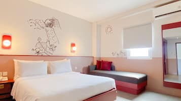 Quarto família (Suite) | Roupas de cama premium, escrivaninha, espaço de trabalho para notebook
