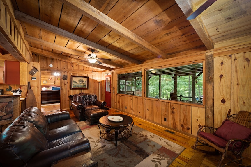 Owls Perch-lakefront, Paddle Boards, Pool Table - Alabama