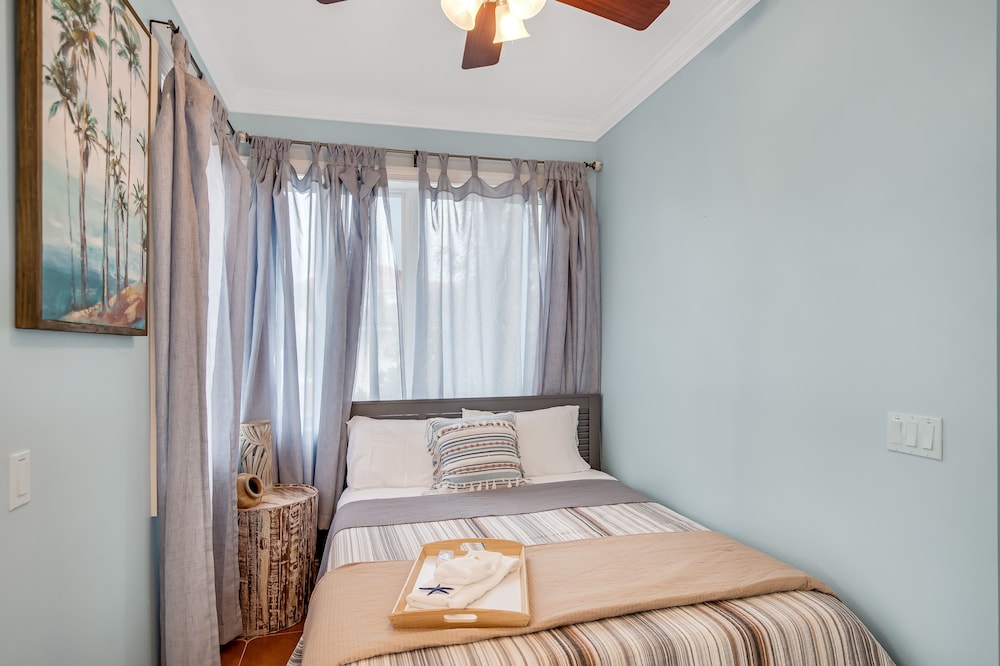 2 Mastrs, Pvt Htd Salt Lap Pool, Spa, 2mins Walk To Beach - Happy Island Retreat - New Smyrna Beach, FL