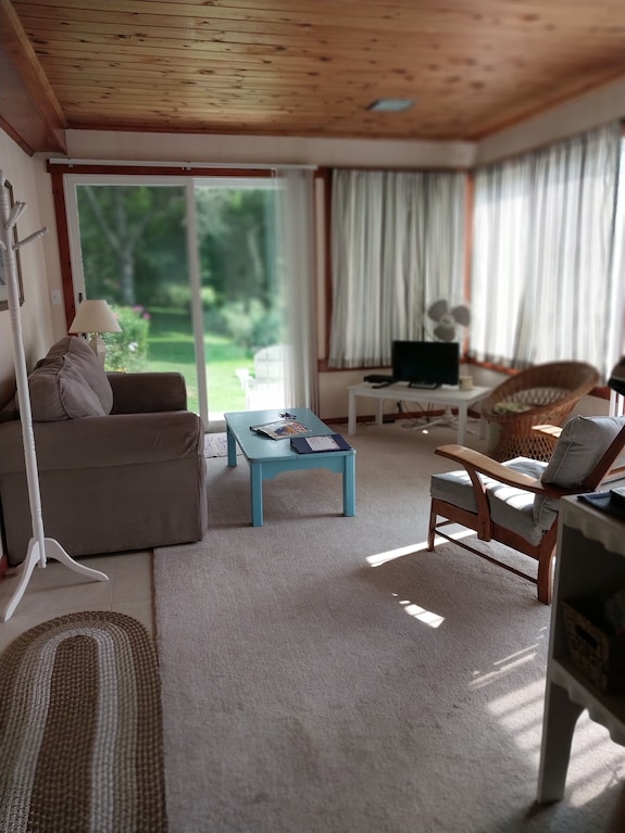 Farmstay, 2 Bedrooms With 2 Private Baths, Private Entrance. - Maine