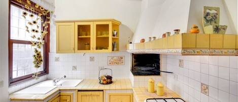 Apartamento, 2 quartos, terraço, vista para a cidade | Parte interna