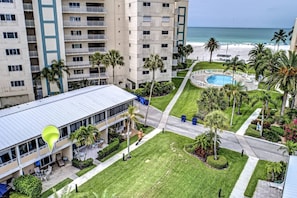 Apartamento em Condomínio Fechado (Jamaica Royale 2BR TownHome) | Exterior